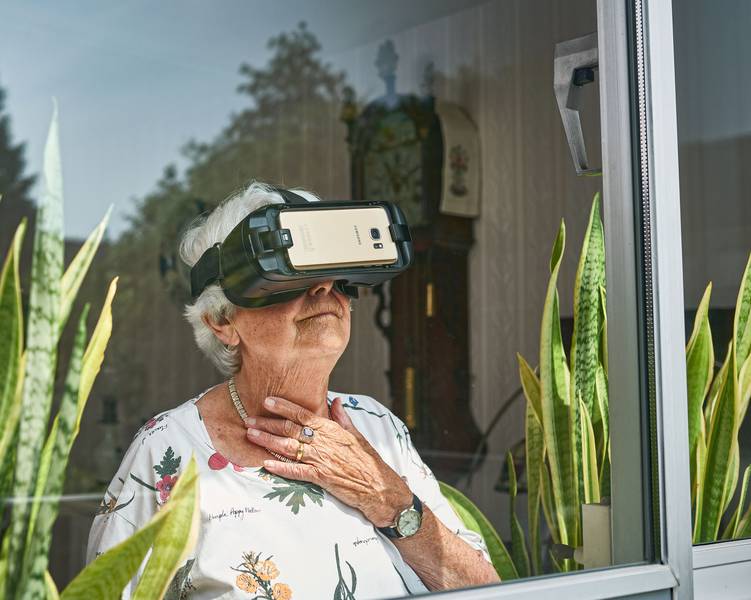 Hack the Planet: VR against loneliness. | Fabrique